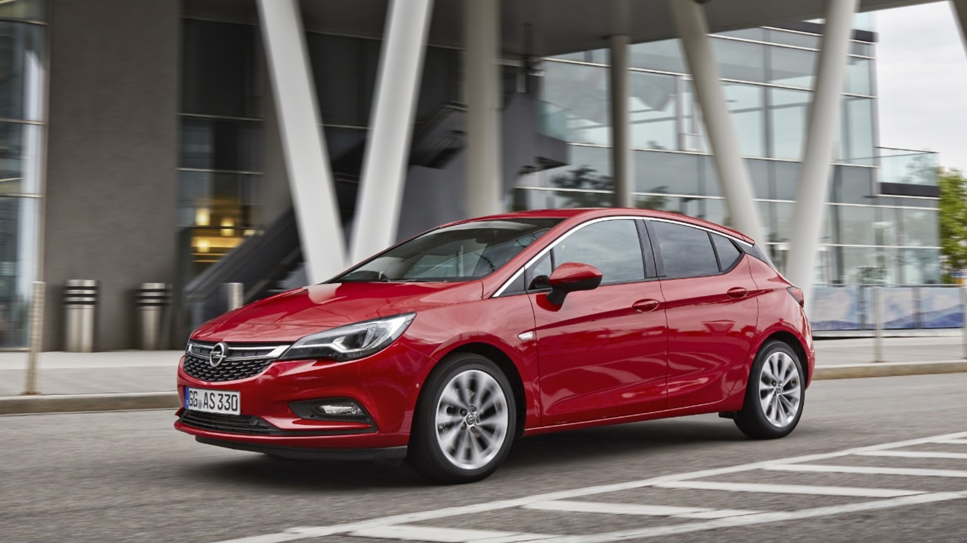 Opel’in efsane modeli Astra’yı inceledik - Oto.net
