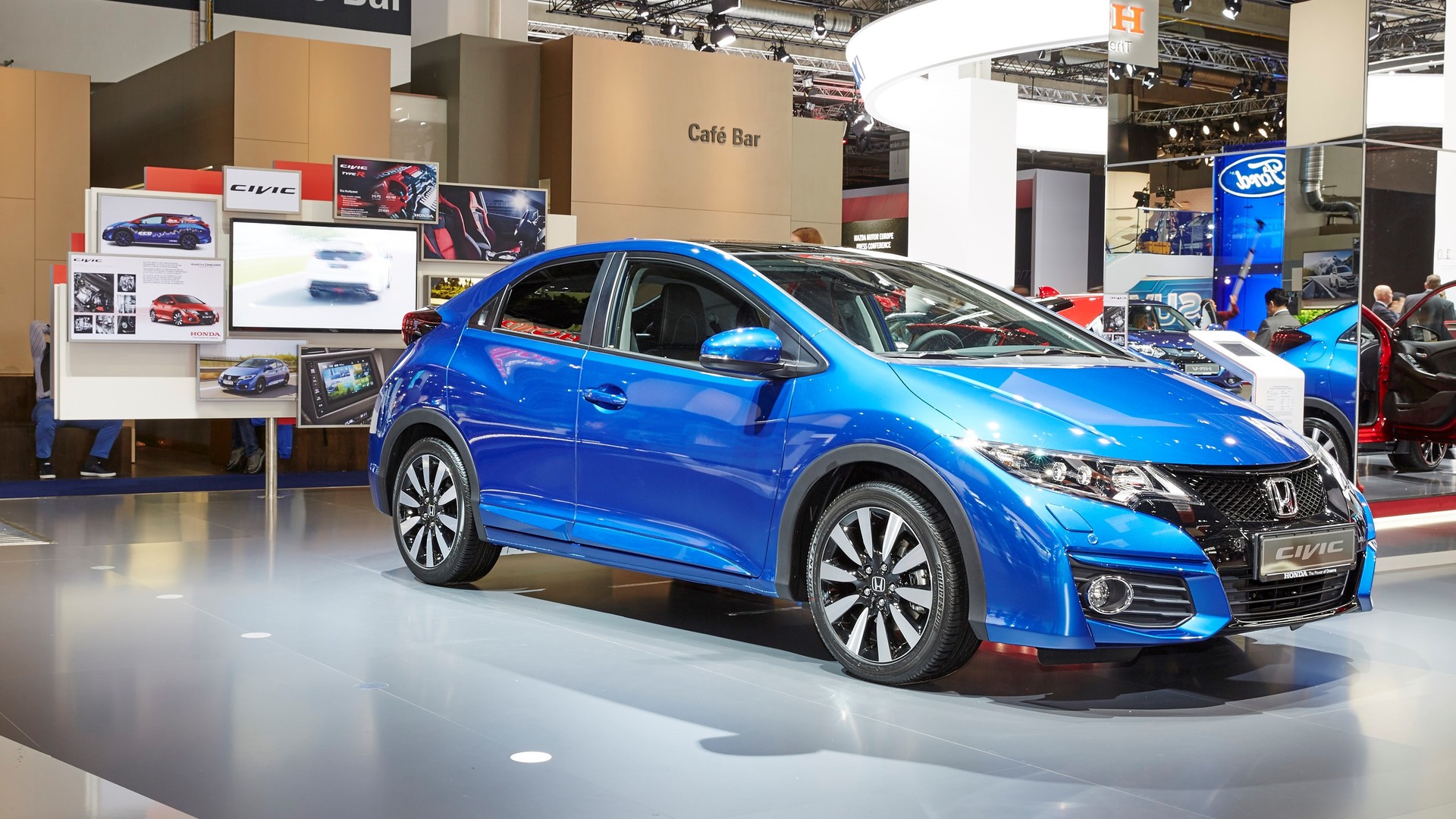 Honda Civic Sedan'ı sizler için inceledik - Oto.net