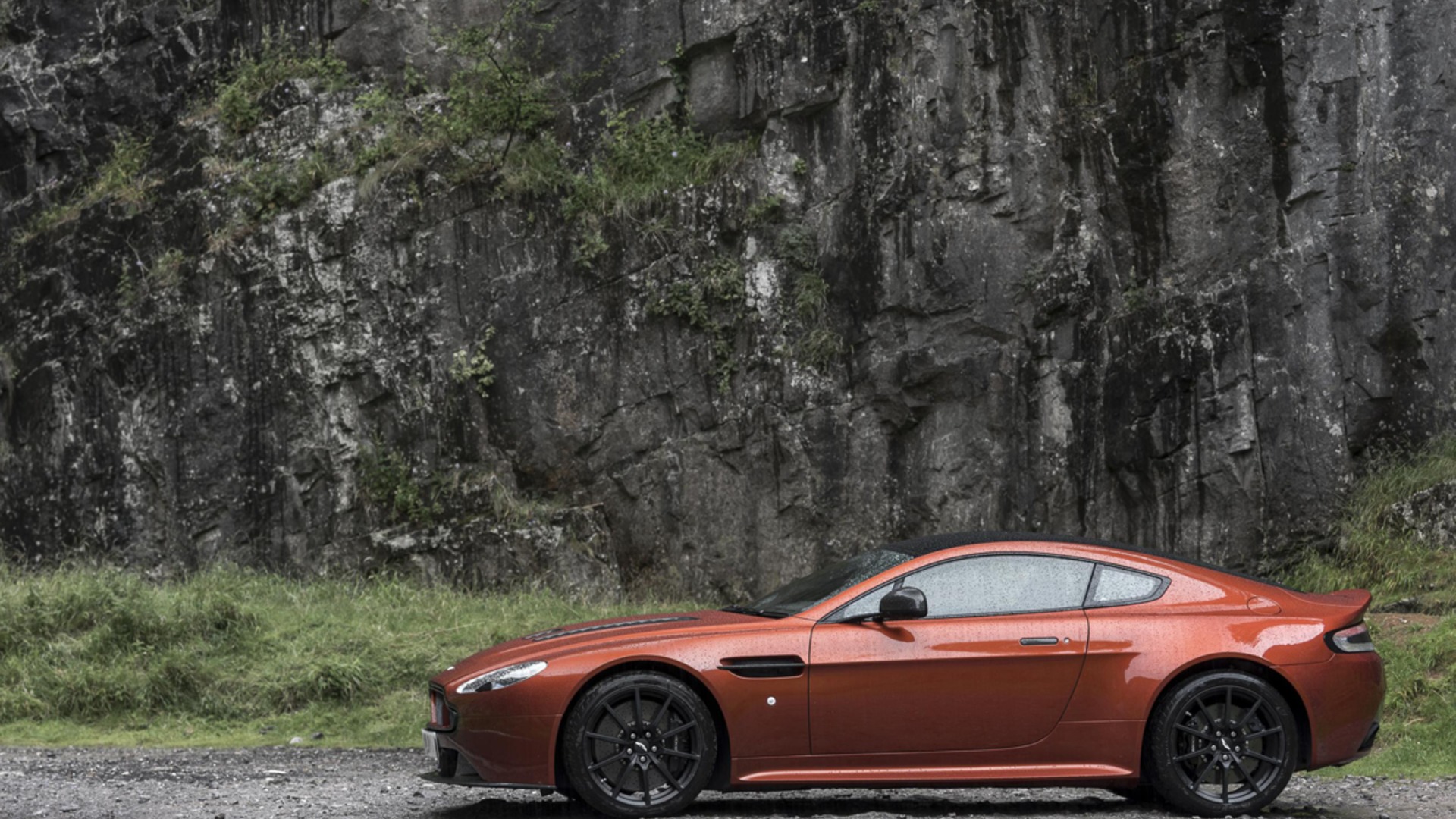 Tarihteki en güzel 10 Aston Martin - Oto.net